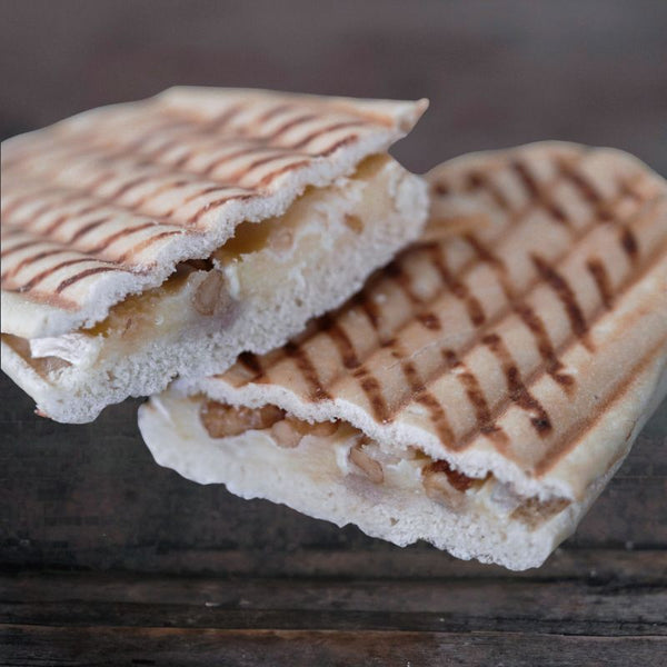 Broodje panini met brie, honing & walnoten? Luxe broodje