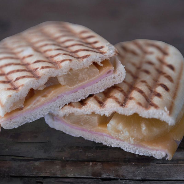 Broodje panini met ananas & ham? Altijd vers bereid!